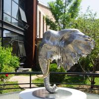 China Custom Stainless Steel Casting Elephant Head Sculpture With Mirror Polishing Finish for sale