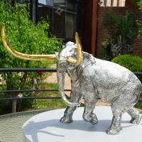 China Polished 316L Stainless Steel Elephant Sculpture Custom Size for sale