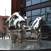 China Mirror Polished Stainless Steel Cartoon Figure Sculpture Outdoor Decorative 316 for sale