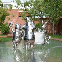 China Mirror Polished Stainless Steel Cartoon Figure Sculpture 316 Outdoor Decorative 2.5-3.0mm for sale