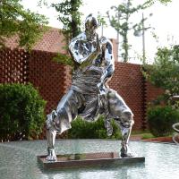 China Mirror Polished 316L Stainless Steel Warrior Sculpture H2ft Cast Art for sale