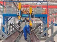 China Industrial H Beam Welding Machine , Automatic Steel Gantry Submerged Arc Welding Machine for sale