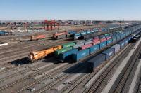 China Land Transport Truck Railway 4-Axle Heavy Duty Freight for Long Distance Cargo Shipping for sale