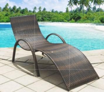 China TY-17 Waterproof Outdoor Rattan Beach Lounger Bed with 3-Year Warranty and 7 Color Options for sale