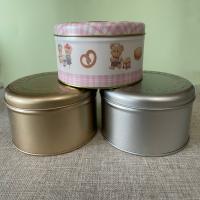 China Silver Gold Round D135*70mm Food Tin Box Metal Crown Cap for Cake Candy Chocolate for sale