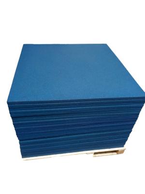 China High Density 1.0g/cm3 60-70 ShoreA Sports Floor Tiles 15-50mm Thickness for Gym for sale