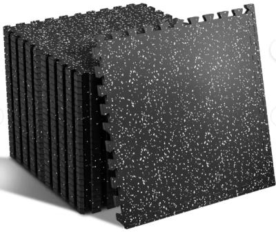 China 1000x1000mm Interlocking Rubber Mat for Gym Flooring SBR Rubber 15-50mm Thick for sale