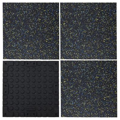 China EPDM Rubber Gym Flooring Tile 500x500mm 1000x1000mm 15-50mm Thick SGS CE for sale