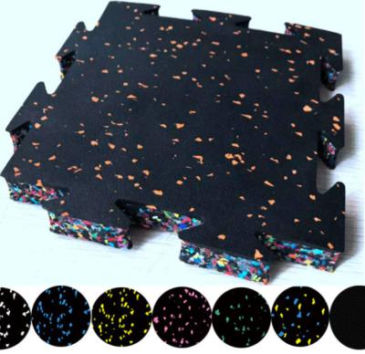 China Interlocking Rubber Gym Floor Tiles 1000x1000mm 15-50mm Thick Shock Absorbent SBR EPDM for sale