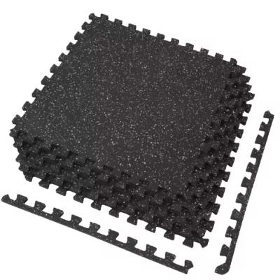 China Interlocking Rubber Gym Floor Tiles 1000x1000mm 15-50mm Thickness 60-70 ShoreA Hardness for sale