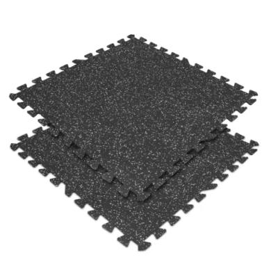 China 1000x1000mm Eco Recyclable Interlocking Rubber Mat 15-50mm Thick Noise Reduction Anti Slip Gym Flooring for sale