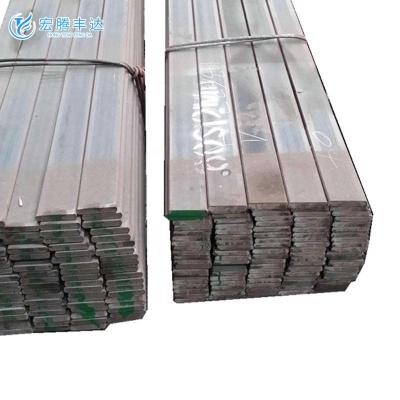 China 1000mm-12000mm Carbon Steel Flat Bar SA516 Gr.70 S235JR S275JR C45 C22 CK85 1045 for sale