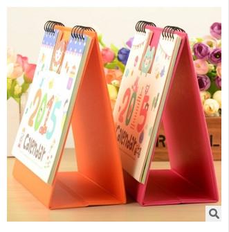 China Eco-friendly Desk Calendar 15x15.5cm Custom Logo Promotional Paper Calendar for sale