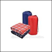 China Custom Logo All Season Fleece Cotton Camp Blanket 160x130cm Insulated Outdoor Travel for sale