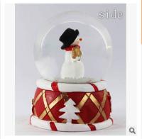 China Customizable Resin Glass Christmas Snow Globe 8x11cm LED Santa Figurine Party Gift for sale