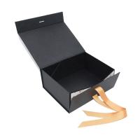 China Shipping Collapsible Packaging Box , 190gsm - 400gsm Magnetic Rectangle Gift Box for sale