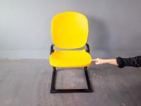 China STUNITY Auto Tip-Up UV Resistant Gas Assisted Pp Plastic Beam Mounted Stadium Chair With Riser Mounted Brackets for sale