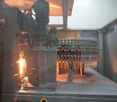 China PET Preform Blowing Machine High-Speed Energy-Efficient Blow Molding Solution for sale