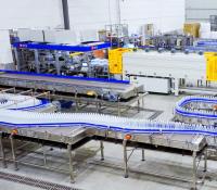 China High-Speed Bottle Filling System 10,000-50,000 BPH Capacity with 380V Power Supply for PET Bottles for sale