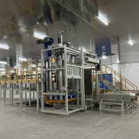 China PLC Industrial Full Cans Beverage Palletizer 15kW 380V High Speed Automated Stacking System for sale