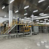 China 150L/Min Automated Palletizing System with 1500Kg Load Capacity and 1600mm Stacking Height for Beverage Production for sale
