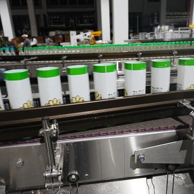 China Automatic Sleeve Labeling Machine 9000-72000bph for Beverage Bottles for sale