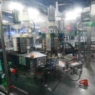 China Customized Hot Melt Glue Labeler 380V 50Hz 500-10000kg/Day for 100g-3kg Containers for sale