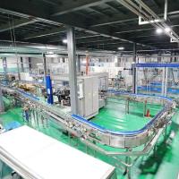 China Automatic Hot Melt Glue Labeling Machine 40000 BPH for D50-104mm H140-325mm Containers 55kW for sale