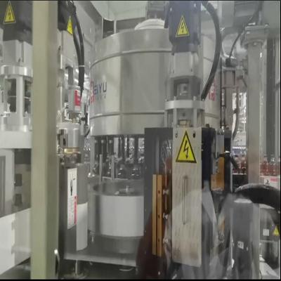 China Automatic Hot Melt Glue Labeler 6000-72000BPH No Bottle No Label Feeding for PET Glass Bottles for sale
