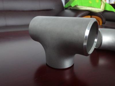China Carbon Steel Pipe Tee 1/2-48 Inch BW Stainless Steel Straight Tee Fitting for sale