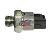 China 83530E0220 Hino Engine Parts Oil Pressure Sensor For N04C 300 500 24V for sale
