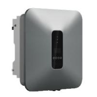 China Compact 6kW Hybrid Inverter with Real-Time Performance Monitoring for sale