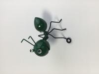 China Upgrade Your Garden with 50g Colorful Metal Ant Wall Decor Indoor or Outdoor Yard Art for sale