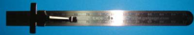 China 150mm Metal Pocket Ruler with Clip - Professional Grade Millimeter Measurement Tool for sale
