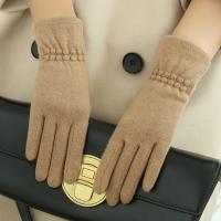 China Khaki Color Wool Ladies Warm Winter Gloves Fashion Design Women Hand for sale