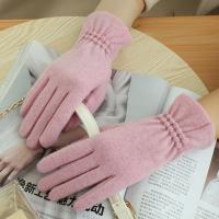 China Pink Girl 22x16cm Winter Warm Gloves Outdoor Nylon And Wool Knitted Mittens for sale