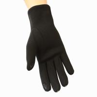 China Christmas 22x16cm Windproof Heated Gloves Grid Winter Ladies Mittens Fleece Thick for sale