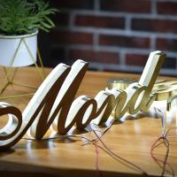 China Custom Stainless Steel Backlit Sign Letters 6000K LED Outdoor Gold 3D Logo Board for sale