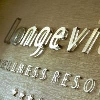 China Custom Metal Letter Sign High Gloss Reflective Brass Aluminum Stainless Steel 3D Relief for Branding for sale
