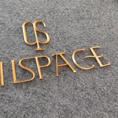 China Custom 3D Brass Letter Wall Mount Sign Indoor Outdoor Metal Logo Signage 5mm Thick for sale