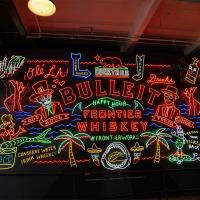China Customizable Large Scale LED Neon Sign 110V IP65 for Coffee Shop Wedding Party for sale