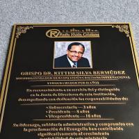 China Custom Bronze Memorial Plaque 3D Relief Engraving Grave Marker Metal Garden Sign ODM OEM for sale