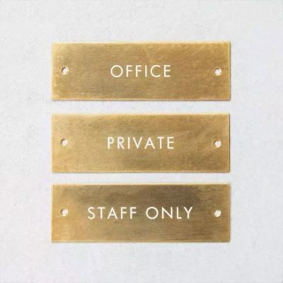 China Customizable Modern Metal Plaque with Company Logo for Office Display for sale