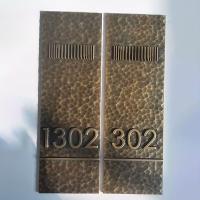 China Custom Brass Metal Plaque Sign UV Printing Washable Hammer Pattern for Store Signage 2 Year Warranty for sale