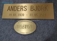 China Large Brass Bronze Casting Memorial Plaque Single-sided Three-dimensional Engraved Ready Ship for Cemeteries for sale