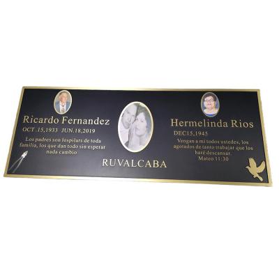 China Custom Brass Bronze Memorial Plaque for Cemetery Outdoor UV Printing Anodizing 2 Year Warranty for sale
