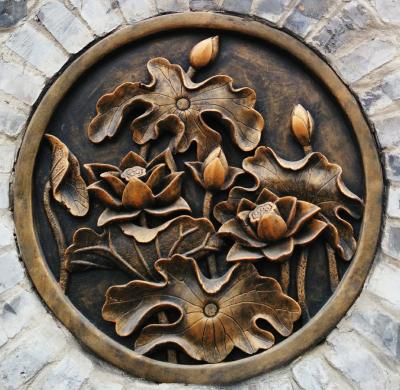 China Solid commemorative plaque featuring 3D relief craftsmanship museum-quality collectible piece. for sale