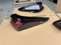 China Genuine Used 2025 Lexus ES300 / ES300h Rear Tail Light Assembly Set of 3 (Left + Right + Full-Width Center Light Bar) for sale