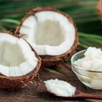 China USDA Organic Coconut Oil For Massage Cosmetics Carrier Oil for sale
