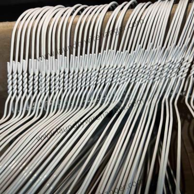 China Gross Weight 13kgs Per Box Clothes Clean Hanger 14.5gauge 1.9mm Thickness Metal Clothes Clean Hanger Designed for Garment Display and Storage for sale